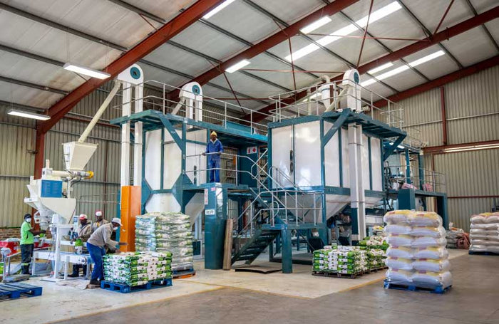R-40 Maize Mill - 2 to 3 Ton per Hour | Maize Meal – Roff Milling